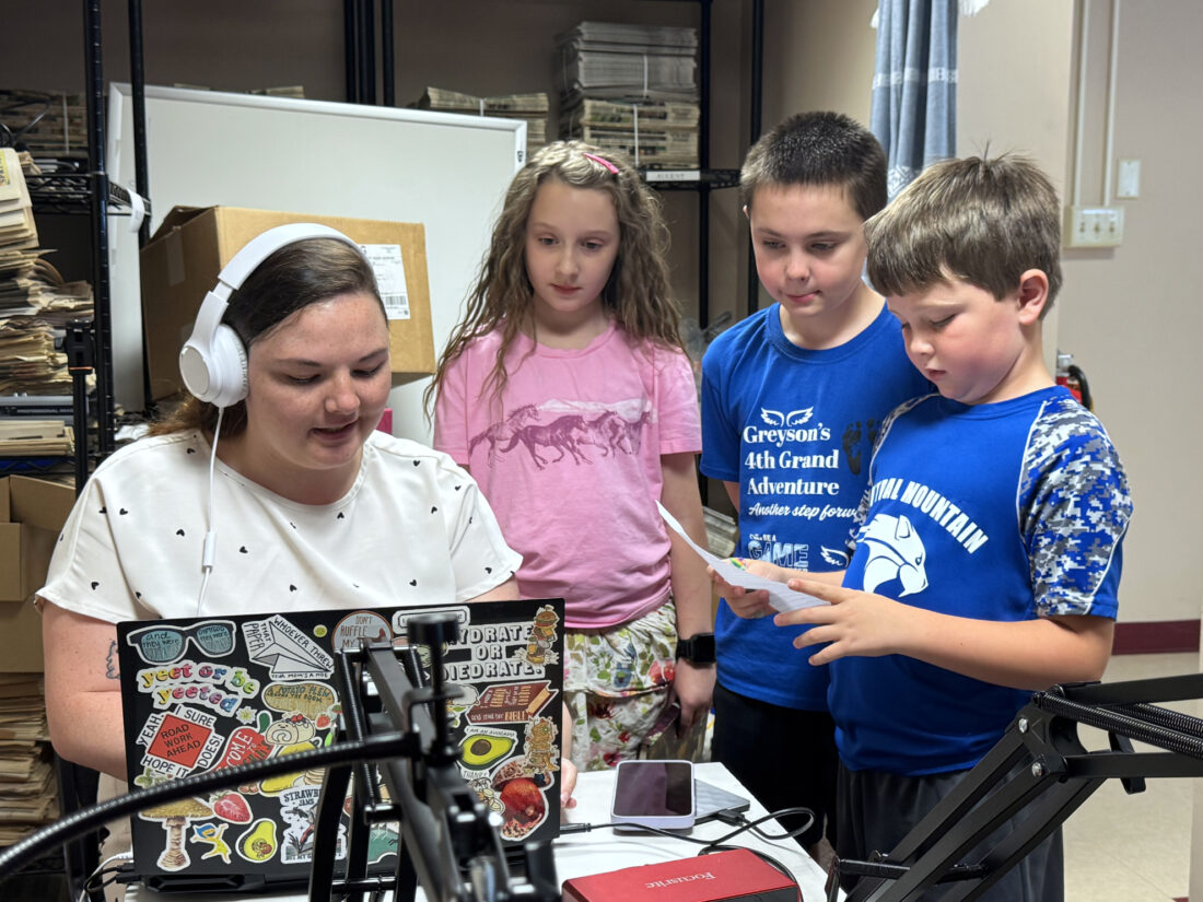 Local kids learn about journalism at The Express | News, Sports, Jobs ...